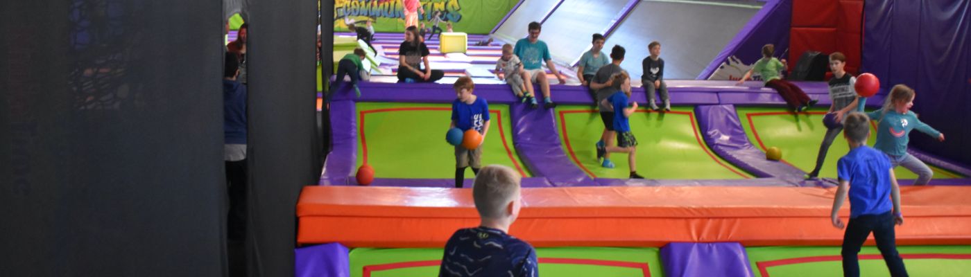 Slam Dunk Basketball | Indoor Basketball Trampoline Court