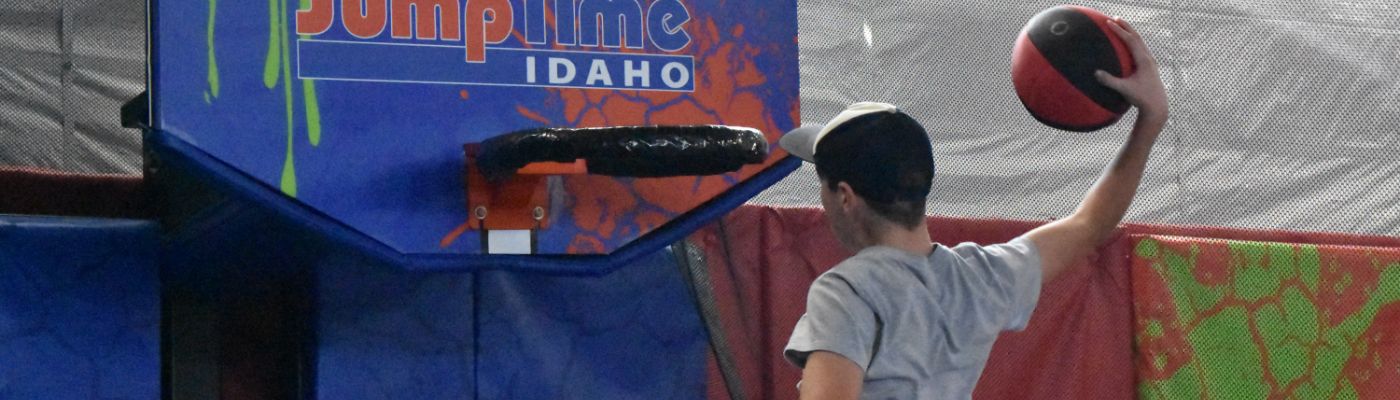 Sky Zone Basketball Dunks